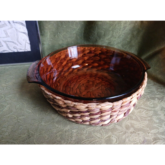 Pyrex | Kitchen | Vintage Pyrex Amber Casserole Dish With Rare Wicker ...